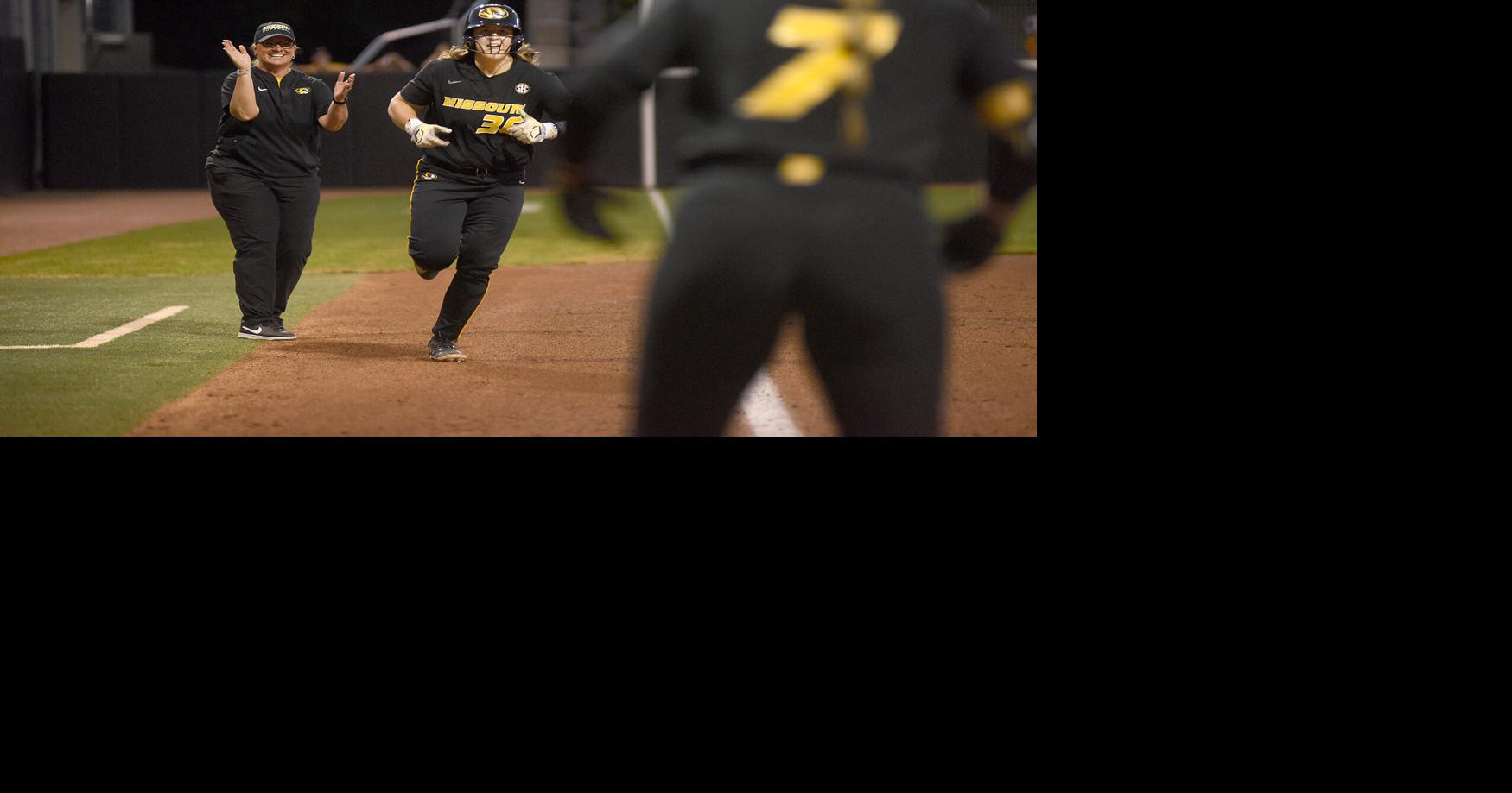Mizzou's Abby Hay runs into home (copy) | Mizzou Sports | columbiamissourian.com