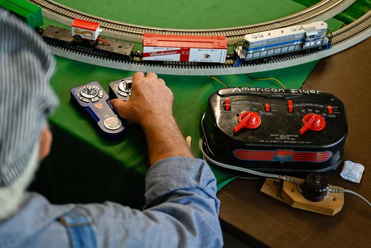 All aboard: Collectors display model trains at showcase | Local ...