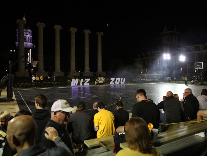 Laser shows and mini-hoop dunks: Mizzou Madness makes its outdoor debut ...