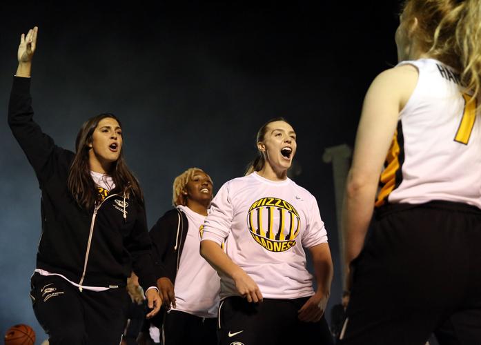 Laser shows and mini-hoop dunks: Mizzou Madness makes its outdoor debut ...