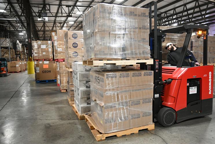 Food Bank of Central and Northeast Missouri receives 40,000 pounds of donations | Local ...