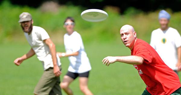 Ultimate teamwork: Missouri eco-villages send Ultimate Frisbee team to ...