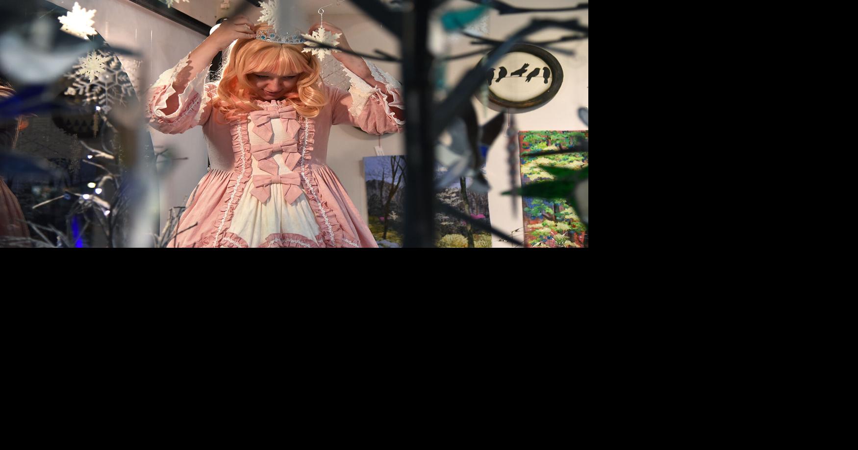 Courtney Wells plays princess in the snow globe | News ...