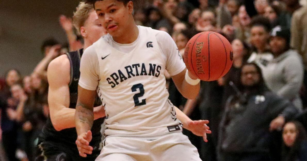 Battle Brandon Rooks II (2) dribbles past Hickman Kewpies defenders ...