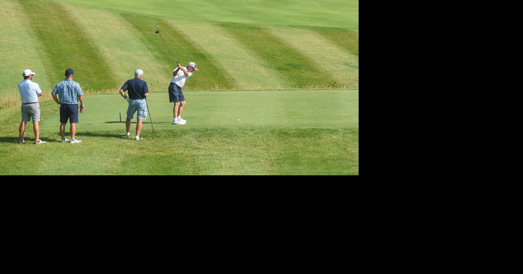 From left, Army veterans Mike Pigott, Steve McCauley, Michael Cox and ...