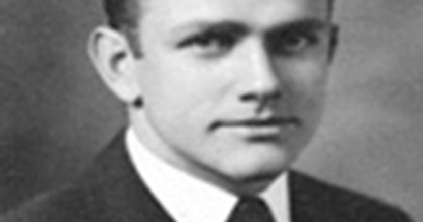 Dr. Ross Gardener Brown known for his stories and master woodworking ...