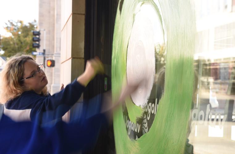 Columbia businesses get a makeover to prepare for MU Homecoming | Local ...