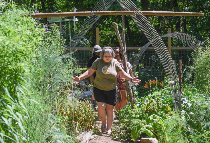 Edible Columbia Garden Tour explores successful urban gardens | News ...