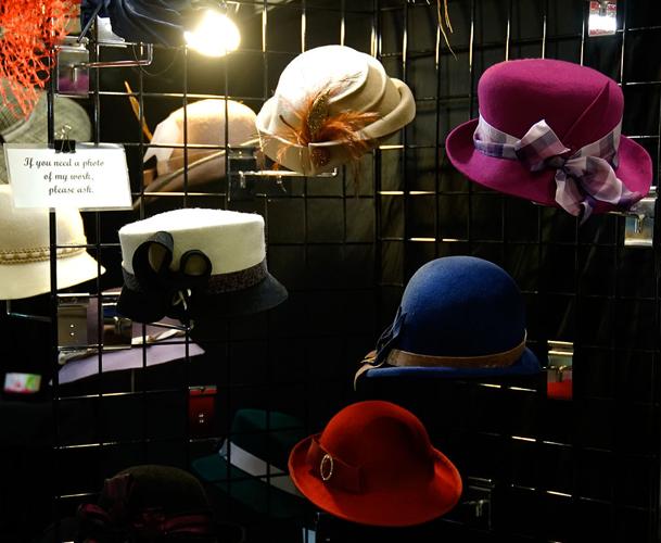 Artists bring life and color at the annual Fall Into Art showcase ...