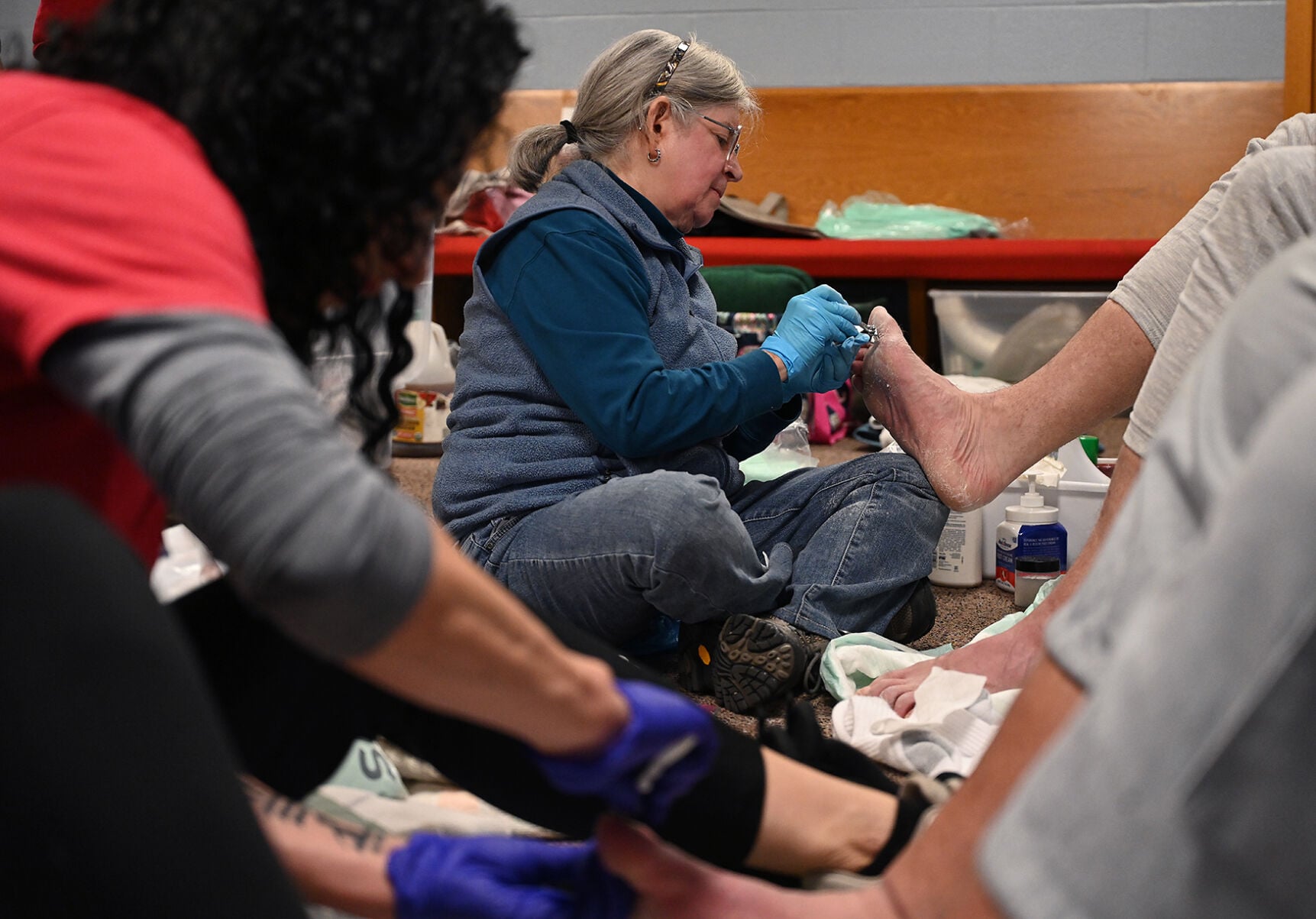 CoMo Mobile Aid helps homeless people in winter by caring for their ...