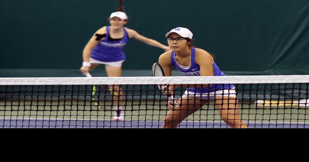 Emily Fanning and Mami Adachi cooperate | Photos | columbiamissourian.com