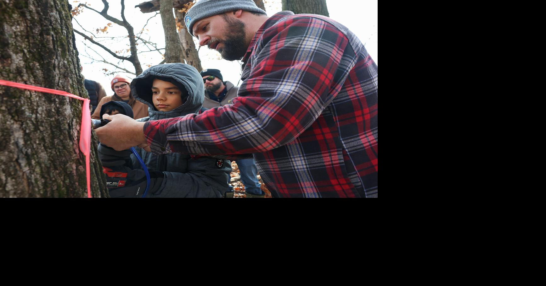 Maple sugaring event provides a sweet time for all ages | Local | columbiamissourian.com