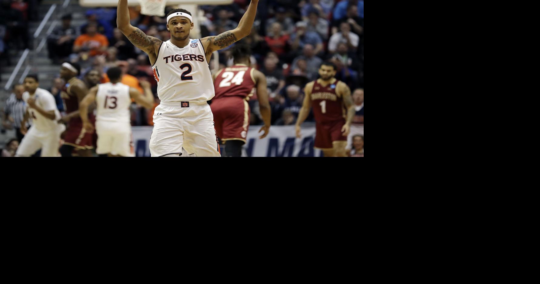 COLLEGE BASKETBALL NOTES: Brunson, Brown latest to declare for NBA ...