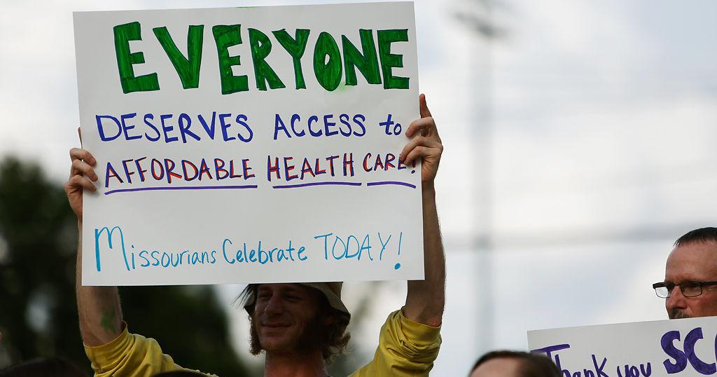 PHOTO GALLERY: Crowd gathers for health care announcement | Photos ...