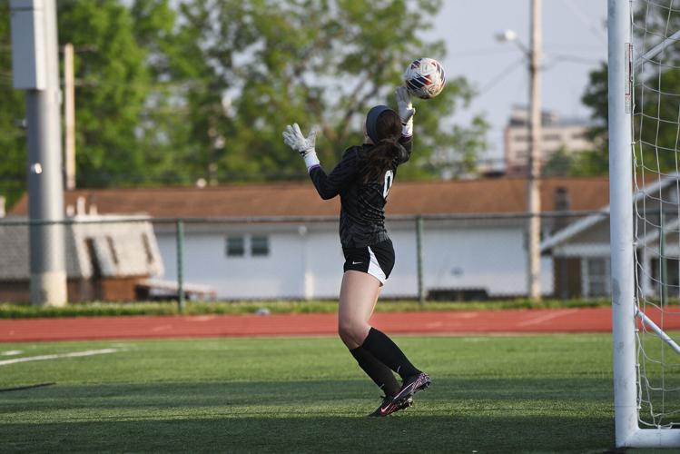Hickman girls soccer falls to Capital City | Prep Sports ...
