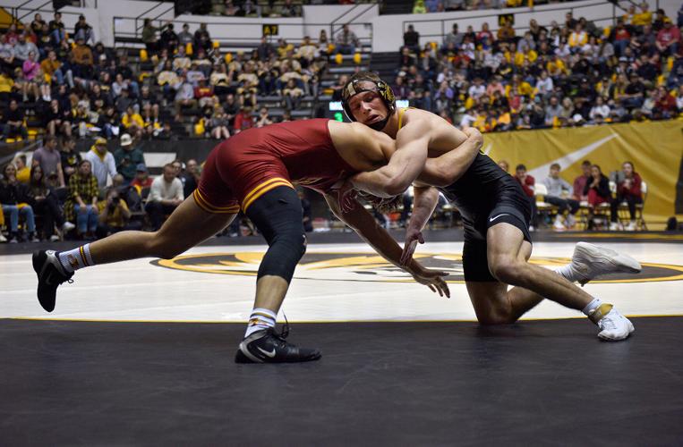 MU wrestling sends No. 3 Iowa State spinning in dual win | Mizzou ...