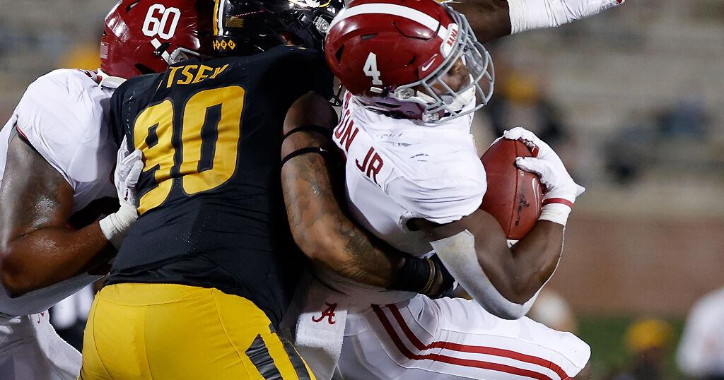 MU defensive lineman Utsey enters transfer portal | Mizzou Football ...