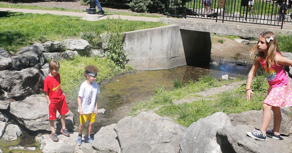 5 ways to encourage a child to care about the environment | COMO Kids ...