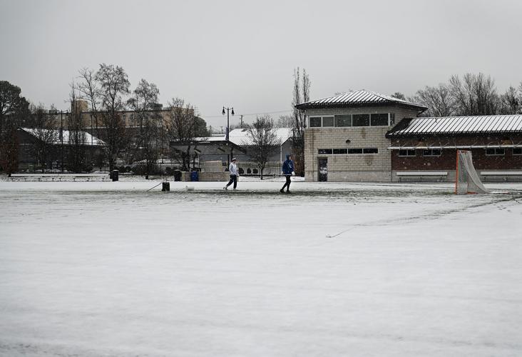 Light flurries dust Columbia in season's first snow | News ...