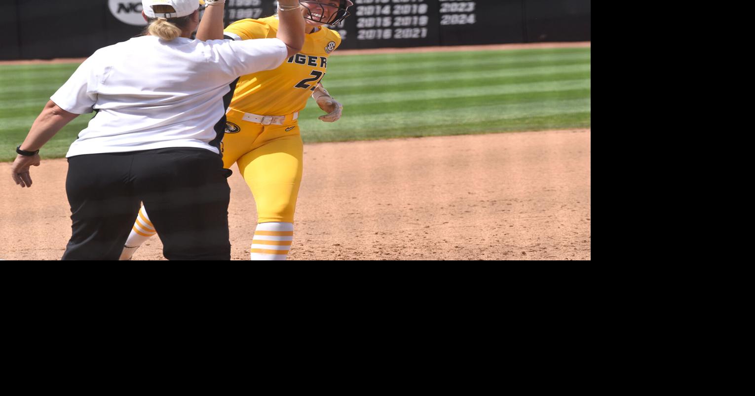 Mizzou softball coach Anderson signs extension through 2028 season ...