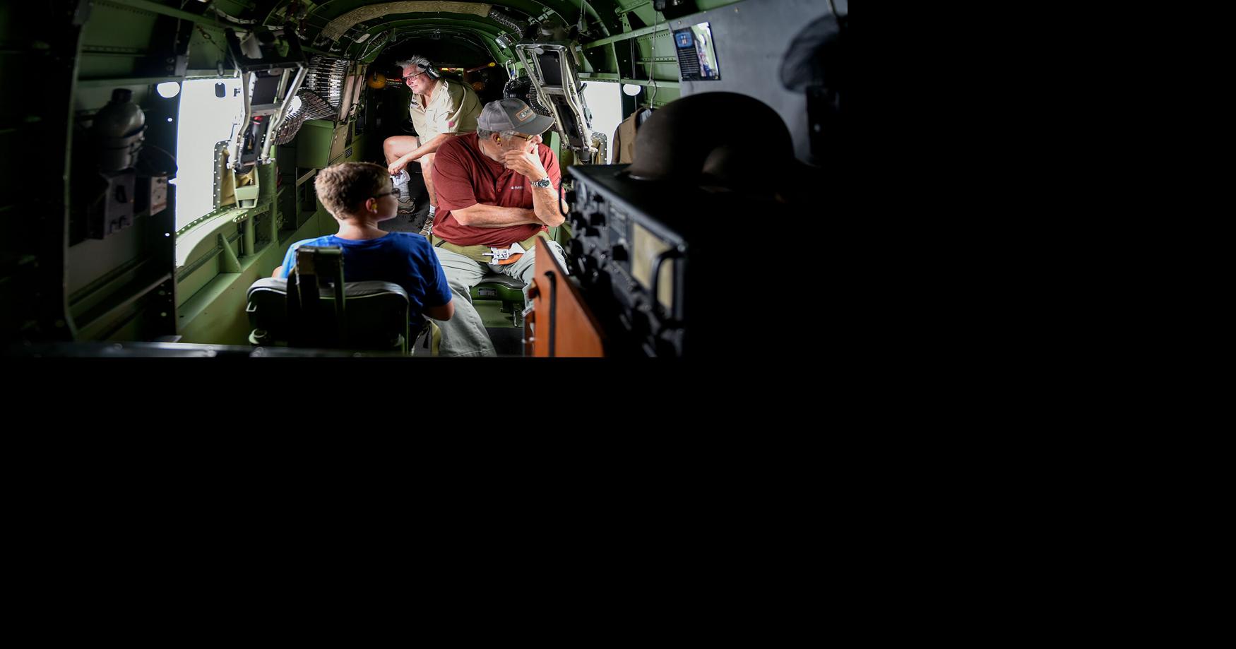 Historic B-25 Mitchell Bomber takes flight | News | columbiamissourian.com