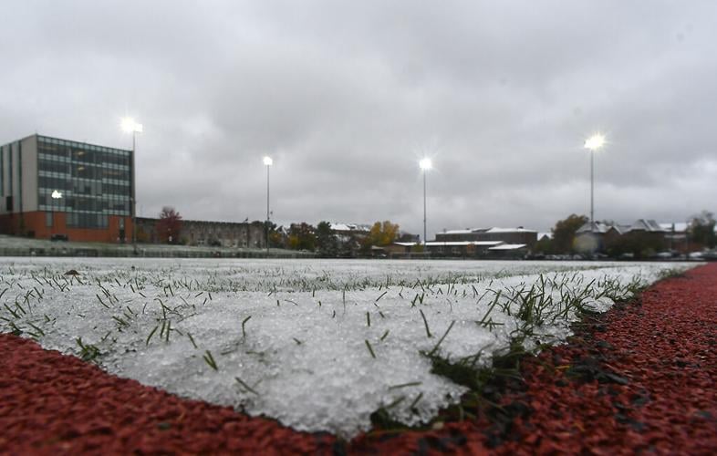 Early snowfall catches commuters off guard | Local | columbiamissourian.com