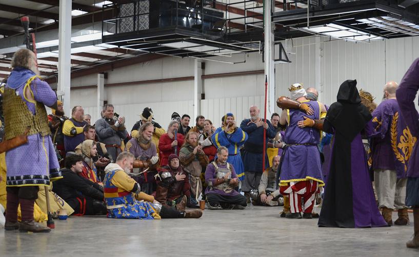 Medieval enthusiasts re-create Middle Ages | Photos ...