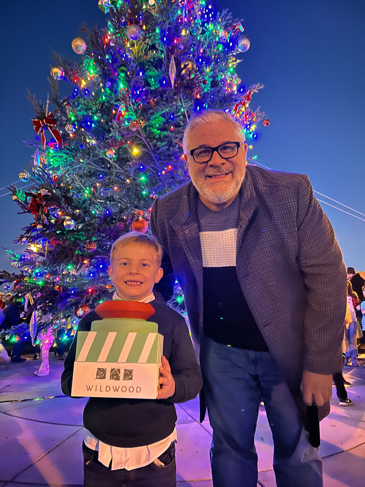 Wildwood tree lighting brings small town cheer to the holidays | St ...
