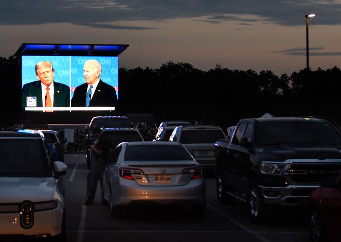 Debate was a big screen event in Ashland | Elections ...