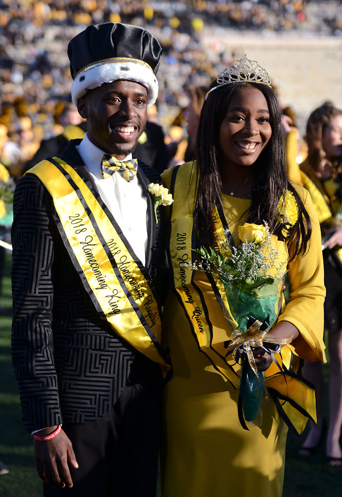 Missouri football leaps past Memphis for homecoming game | Photos ...