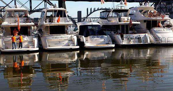 Tennessee's 'Vol Navy' is a staple of home games in Knoxville | Sports ...