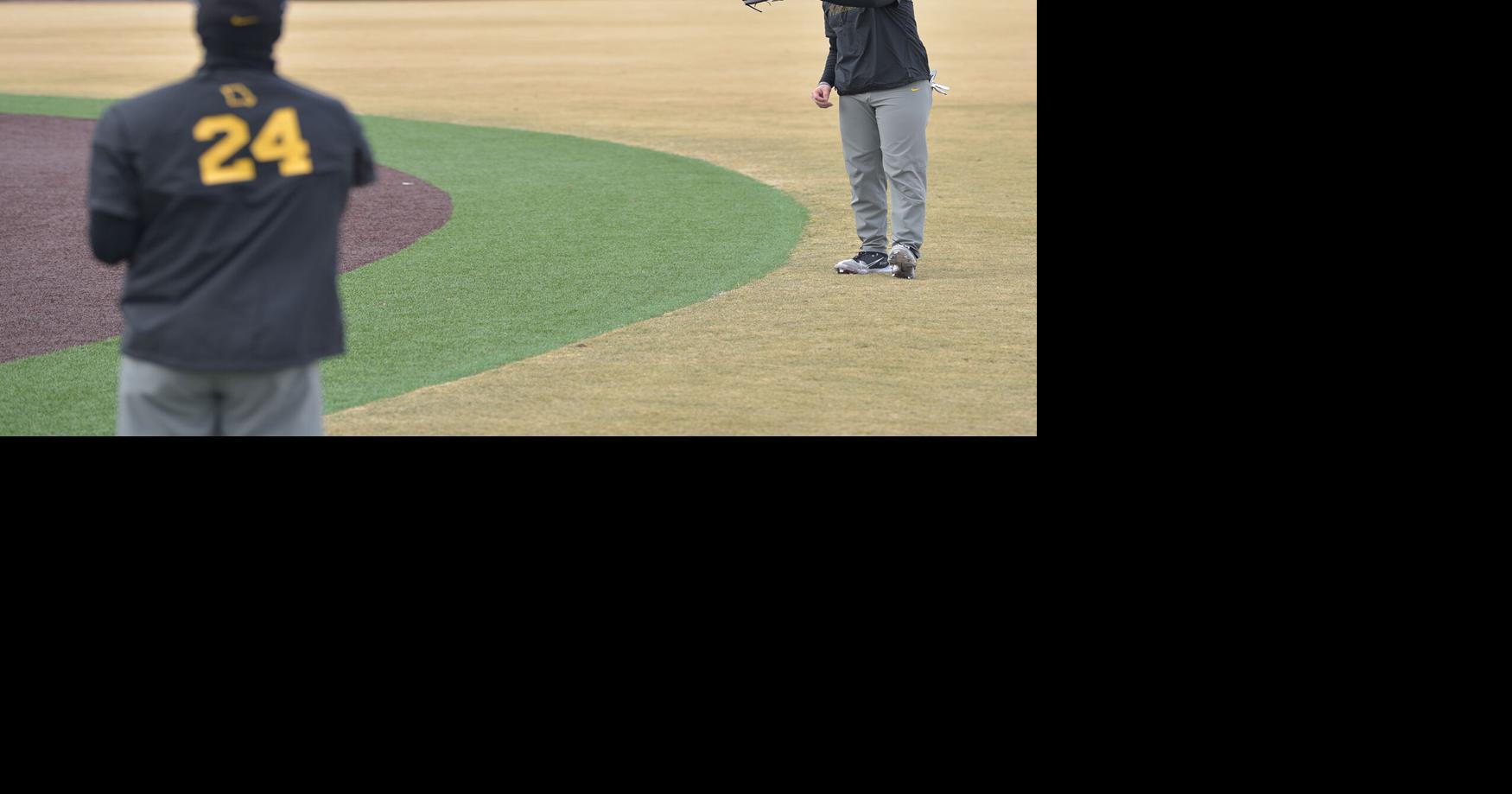 Hector Mangual and Luke Mann throw the ball back and forth | Sports ...