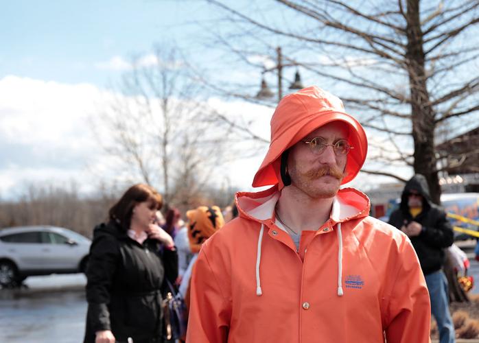 Polar Plunge participants raise about $52,000 for Special Olympics ...