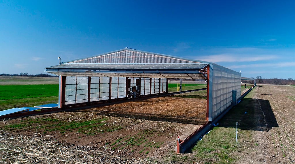 Rainout shelters help Missouri farmers learn how to manage drought ...