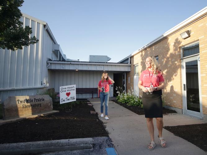 CPS first day of school evokes mixed emotions from Two Mile parents | K ...