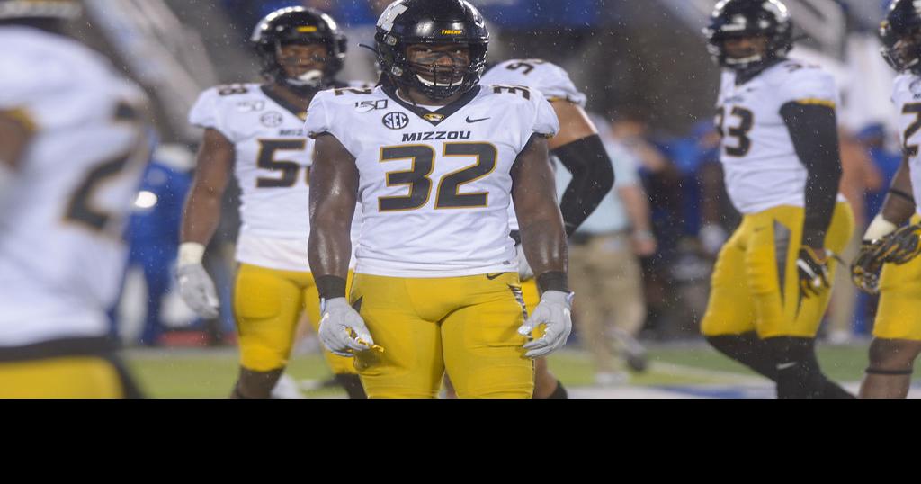 NOTEBOOK: Middle linebacker shuffle continues for Missouri | Mizzou ...