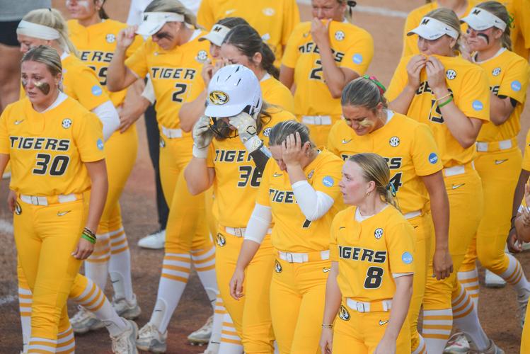 Mizzou goes down swinging in extra-innings thriller as Duke advances to ...