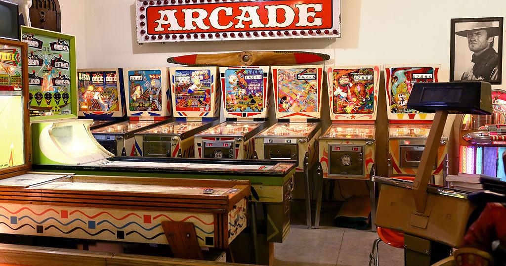 Pinball collector restores and collects vintage games | Local ...