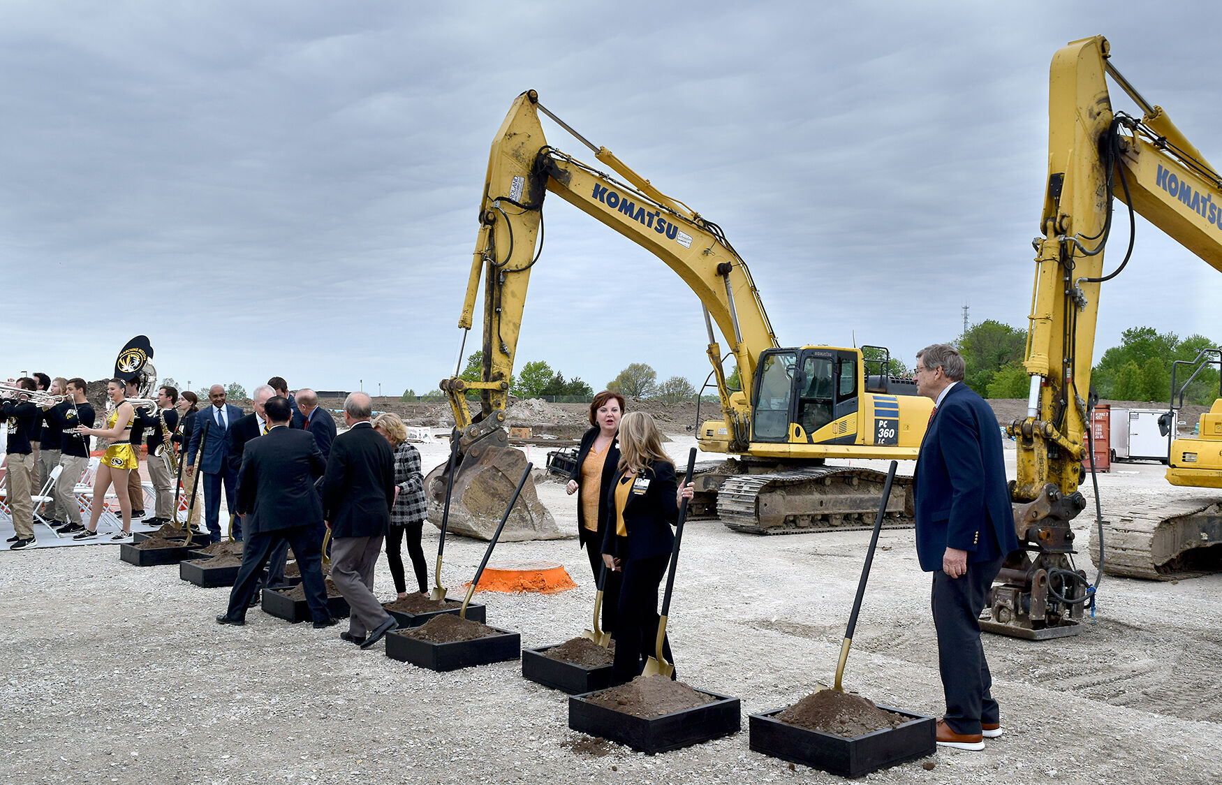 Thompson Center breaks ground on new facility to expand services ...