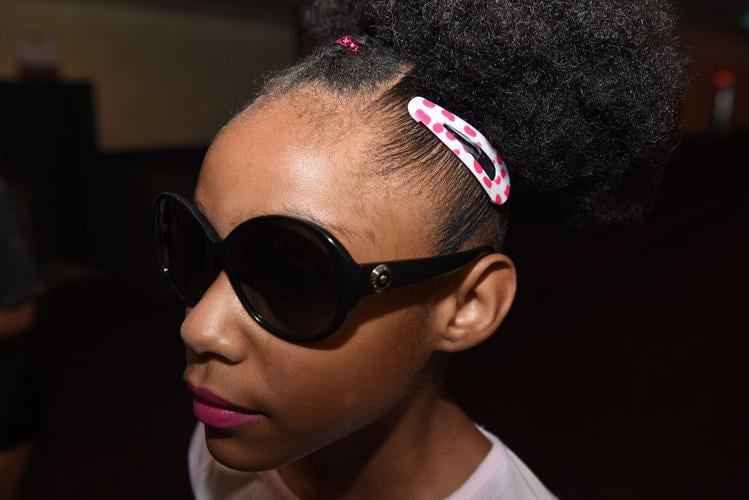 Moviegoers pack theaters to watch 'Barbie' and 'Oppenheimer' back to ...