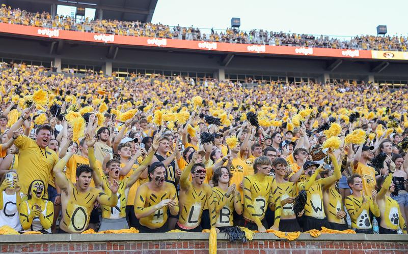 Efficient run game, dominant defensive effort guide Mizzou to 51-0 ...