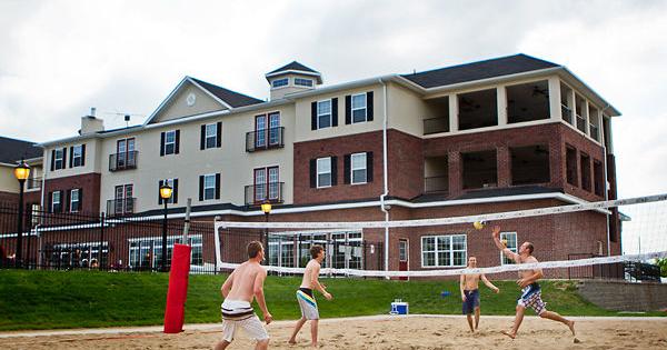 Resort-like student apartment complexes expand with rising MU ...