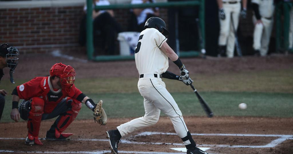 Pitchers struggle in Missouri baseball's win over SIUE | Mizzou Sports ...