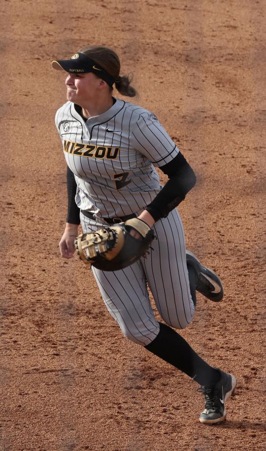 'Hitting is contagious': Mizzou softball rides second-inning slugfest ...