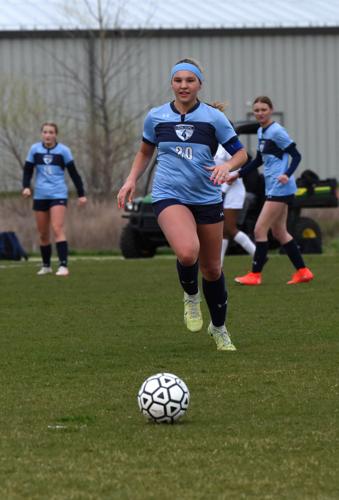 Mallett's four-goal effort leads Tolton past Bishop DuBourg | Father ...