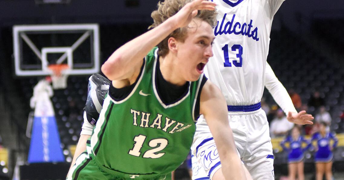 Thayer High School guard Aidan Burns, left, trips | News | columbiamissourian.com