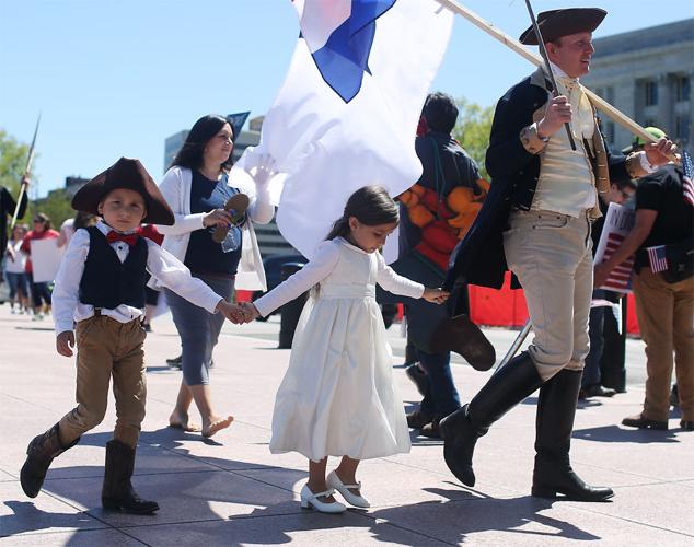 PHOTO GALLERY: Vocal minority brings rally against lockdown to ...