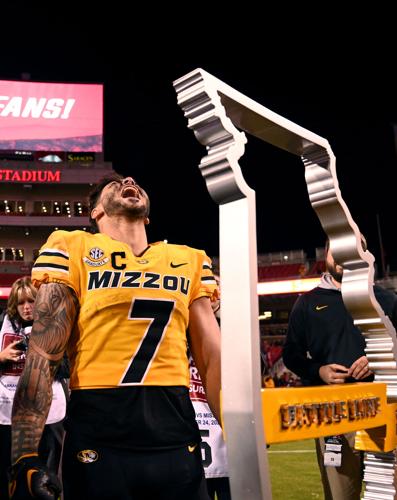 Mizzou running back Cody Schrader celebrates (copy) | Sports ...