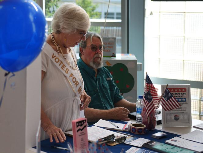 League of Women Voters provides voter registration information ahead of ...