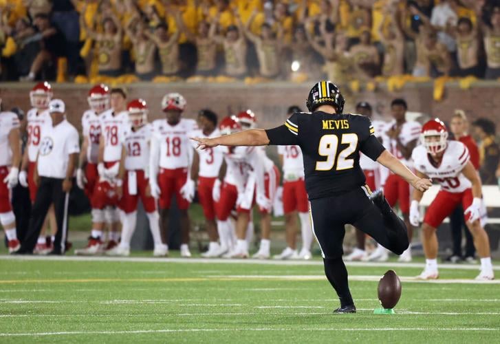 Burden, Schrader, defense shine, QB questions remain as Mizzou opens ...